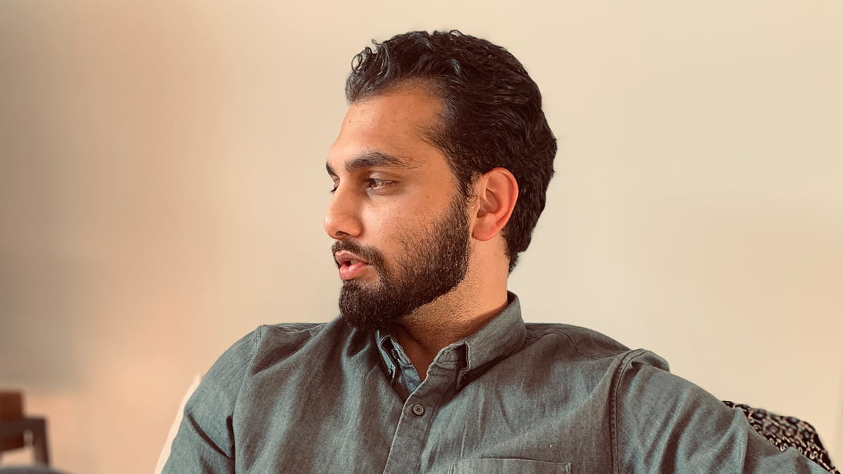 Chai Night: Giving People the Right to Go Second | Kellogg School of ...