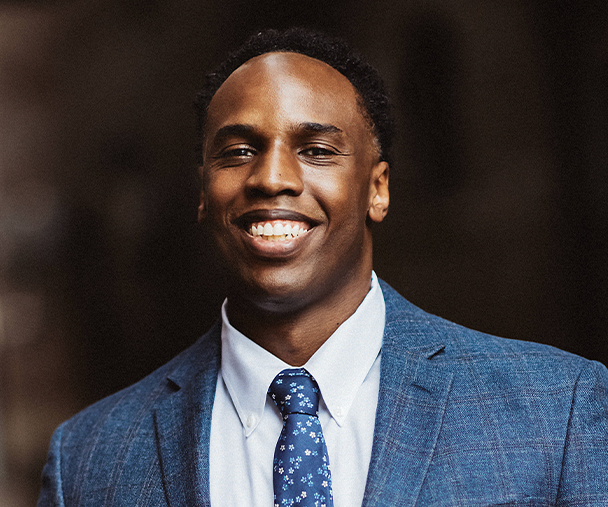 Stretch beyond your comfort zone to grow as a leader | Kellogg School ...